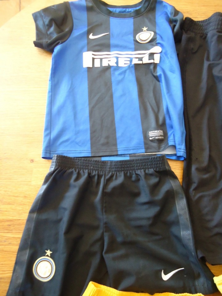 Lot Clothing Football Outfit Inter Milan Nantes Goalkeeper 6 / 8 Years ...