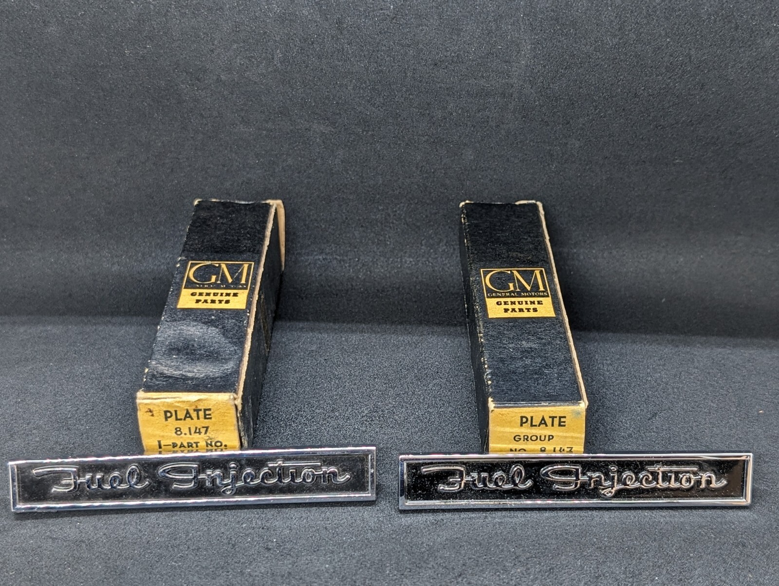 NOS 1962 CHEVROLET CORVETTE FUEL INJECTION FRONT FENDER EMBLEM BADGE ...