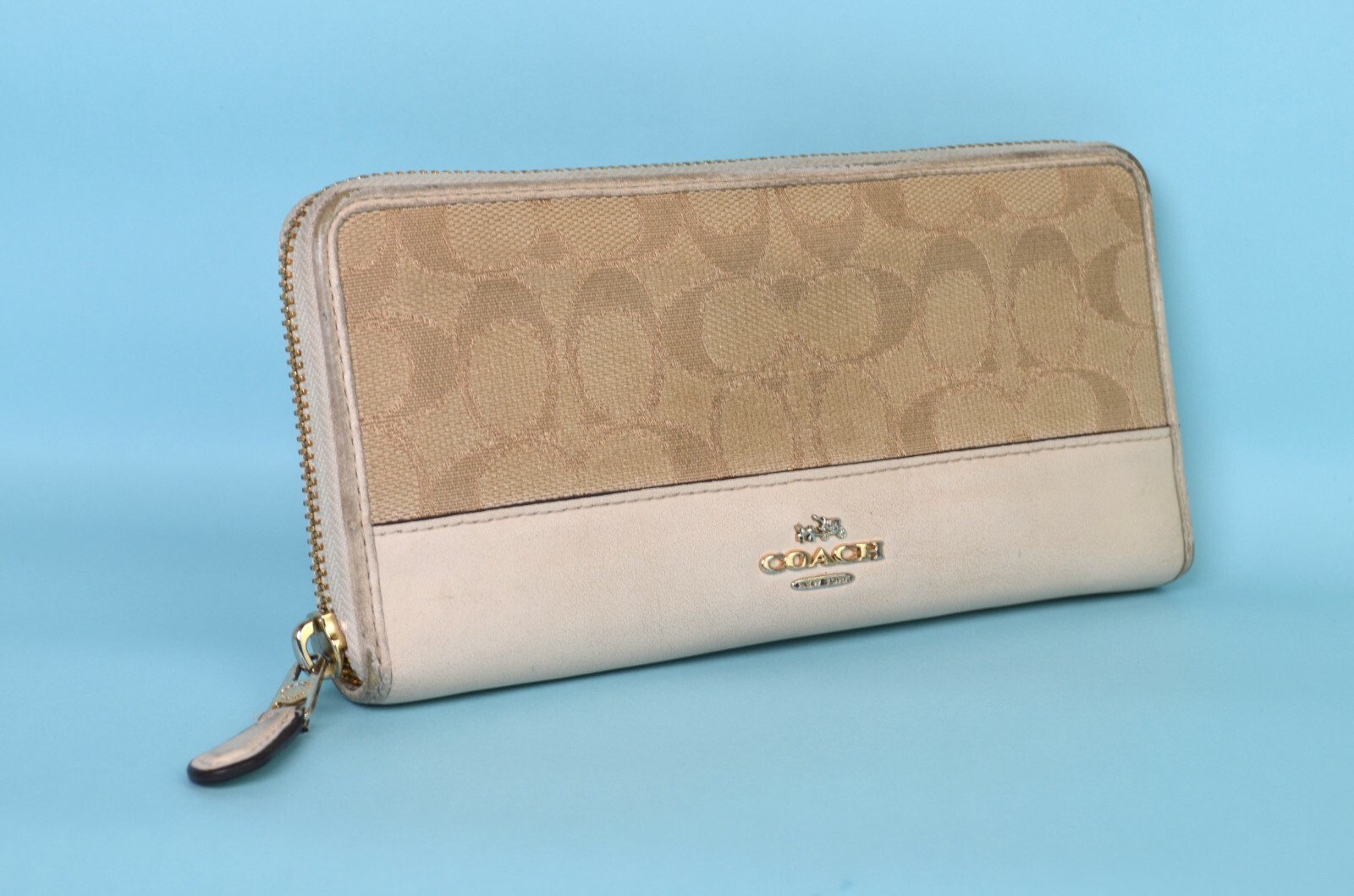 Coach Metal Logo Beige Canvas Leather Zip Round Long … - Gem