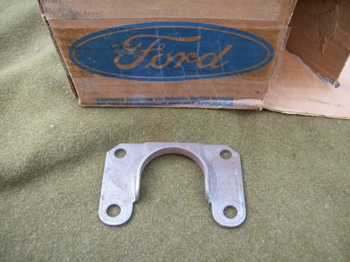 1964-76 NOS Ford/Mercury Axle Bearing Keeper Torino Fairlane | eBay
