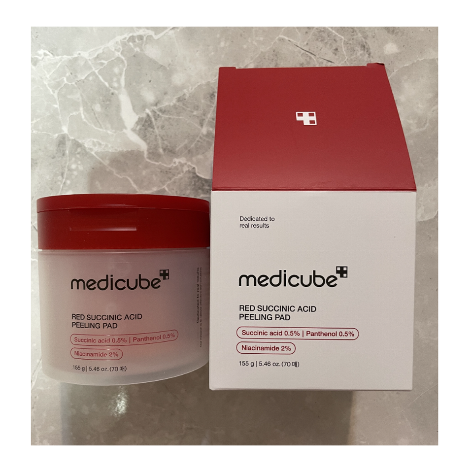 MEDICUBE Red Succinic Acid Peeling Pad / Sebum Control Pore Care ...