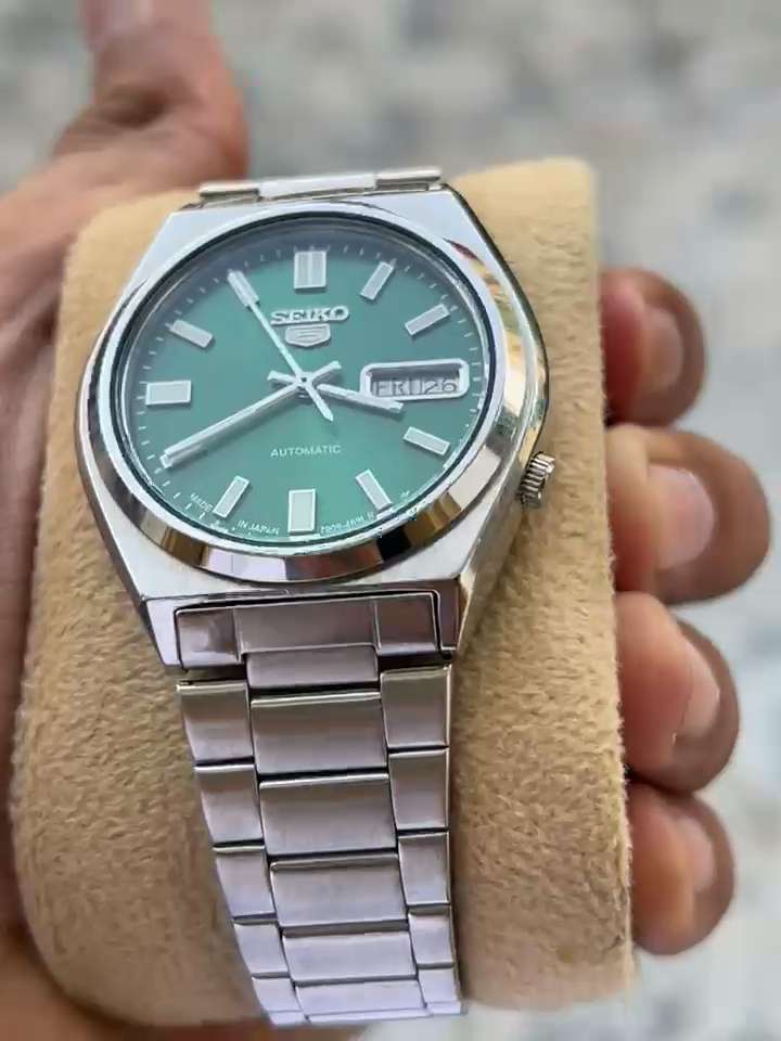 Vintage Seiko 5 Mens Automatic Watch Day-Date 7009 | eBay