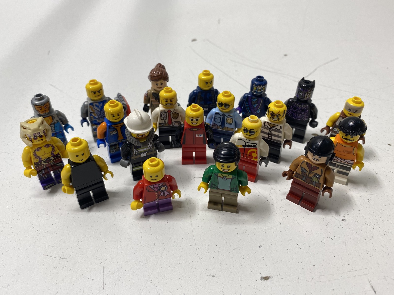 Mixed Themed Lego Minifigures Bundle (Set Of 20) | eBay