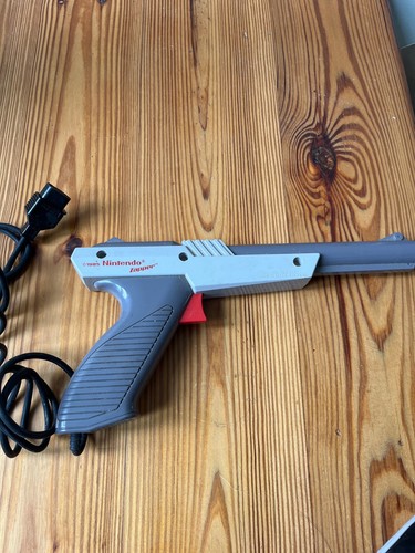 Original 1985 Nintendo NES Zapper Duck Hunt Gun Controller | eBay UK