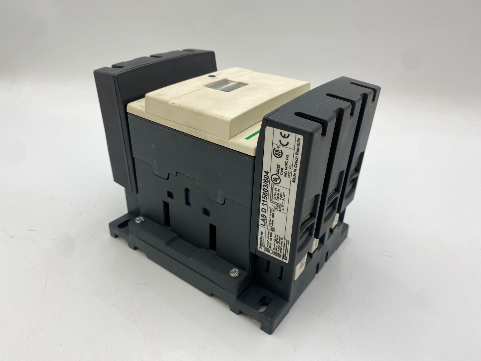 Schneider Electric LC1D150 Contactor 600V 3P 3PH 120V-Coil Used 3-Pole ...