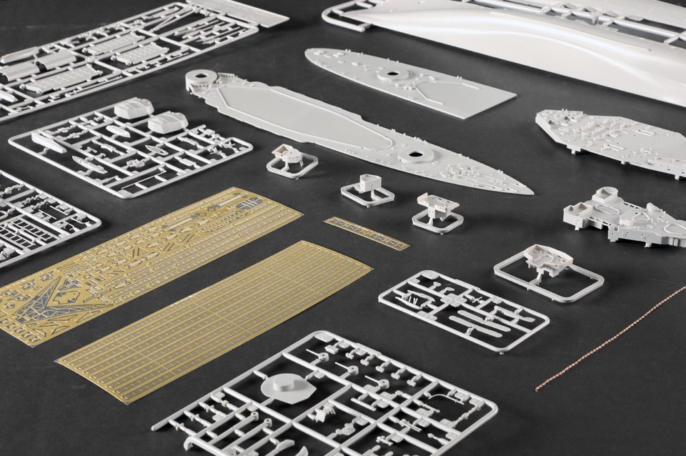 Trumpeter 05378 1/350 HMS Royal Oak Battleship Precision Assembly Model ...