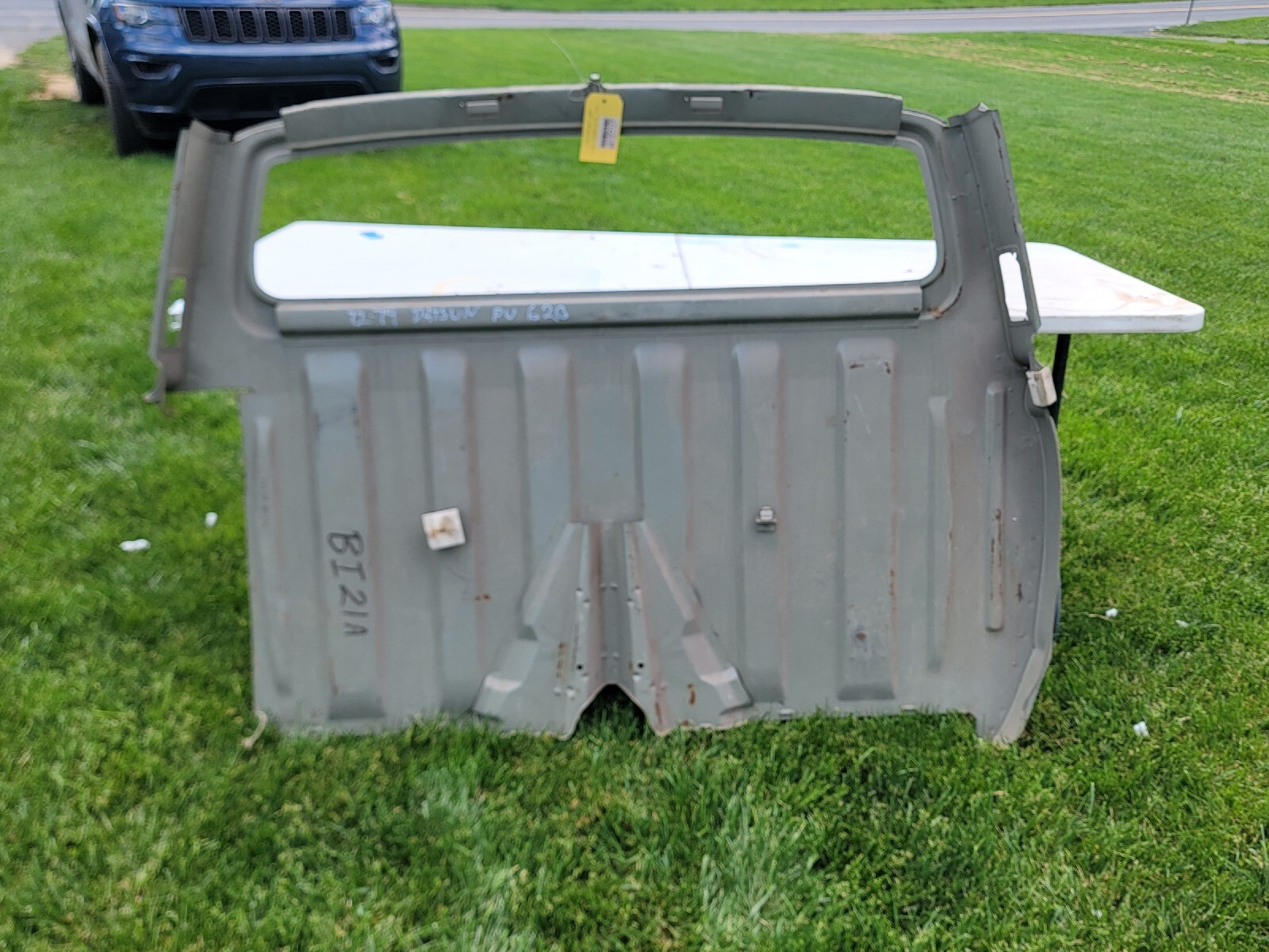 NOS Datsun 620 pickup rear cab window panel 1972 73 74 75 76 77 78 79 ...