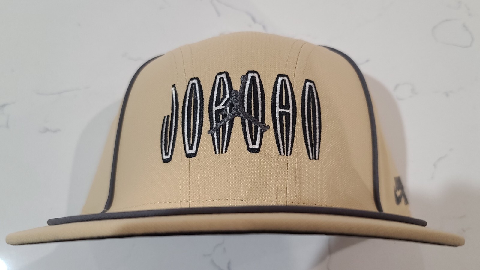 NEW Nike Air Jordan Pro Flight Remix Snapback Cap Hat DV3153 Black ...