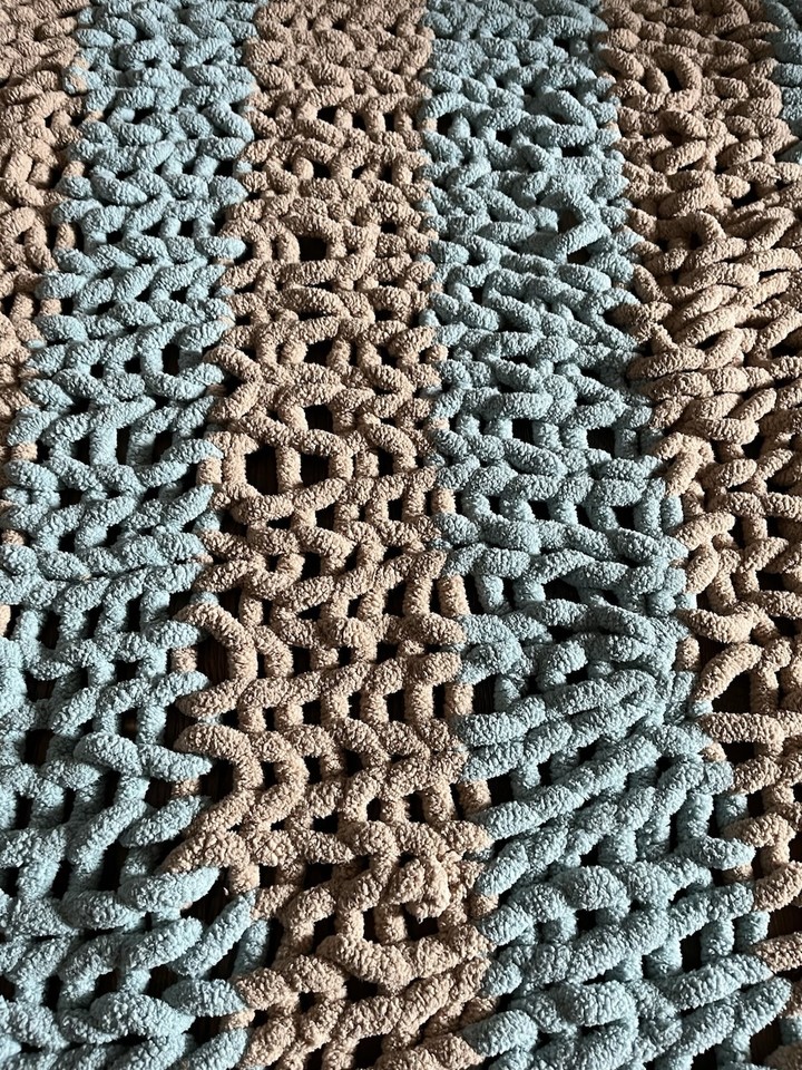 Handmade Chunky Blanket/Throw 50” X 72” | eBay