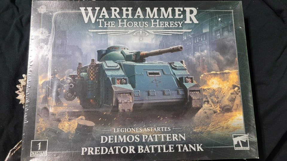 Lot of 2 Warhammer Horus Heresy Deimos Pattern Predator Battle ...