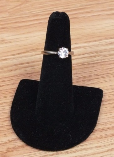 Fashion Accessory Women's Jewelry Ring TK316 (Size 5) with Center Cubic ...
