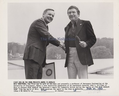NEIL ARMSTRONG-First Man On The Moon/Mike Douglas Show-Original TV ...