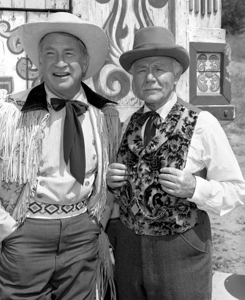 Frontier Circus 1961 With Charles Ruggles, Chill Wills Old Tv Photo 1 ...