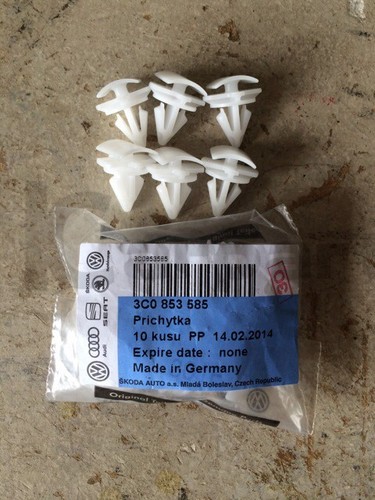 5x NEW Door panel clips trim fender wheel opening molding clips AUDI VW ...