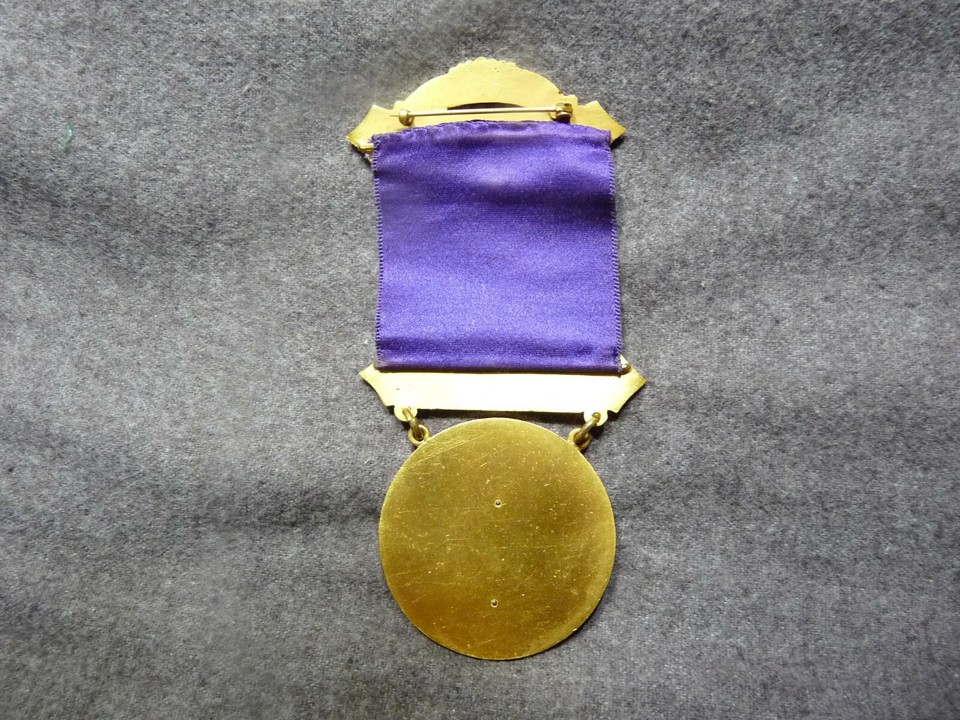 ODD FELLOWS IOOF Past Chief Patriarch Jewel - Ribbon - Grand Encampment ...