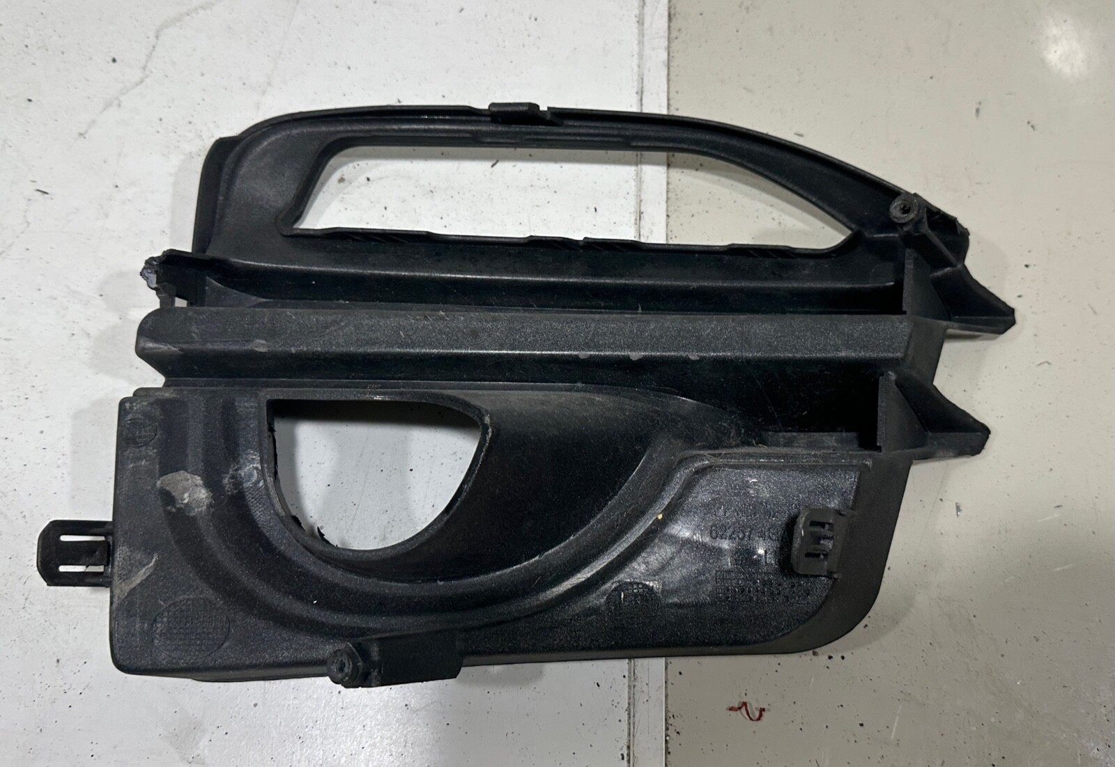 2014-2017 INFINITI Q50 LEFT SIDE FOG LIGHT LAMP BEZEL TRIM 62257 4GA1A ...