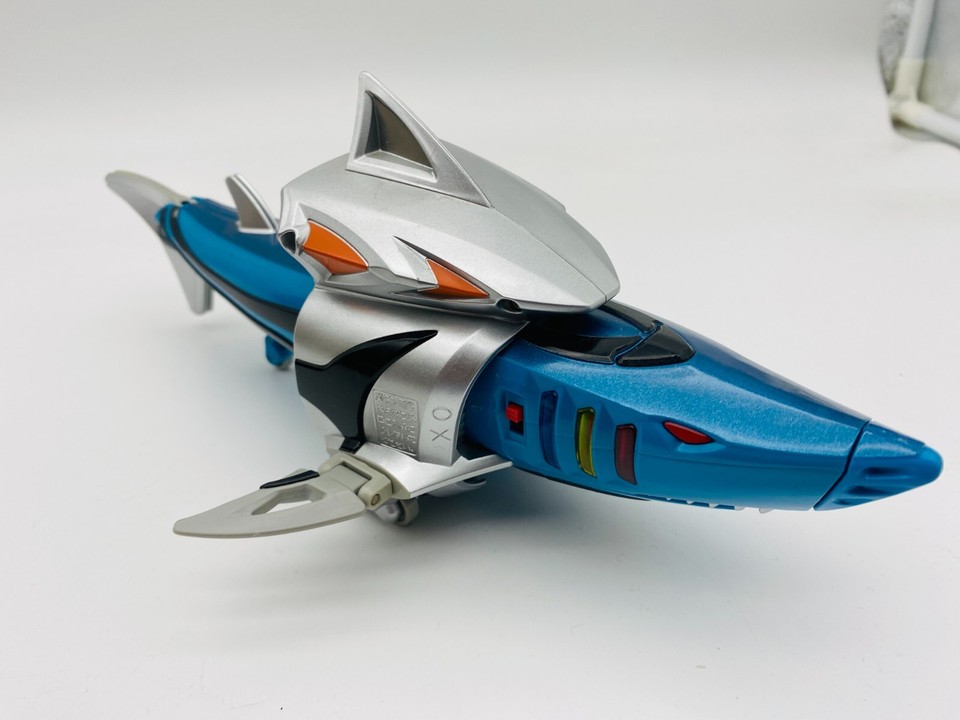 Bandai Power Rangers Jungle Fury Gekiranger DX Geki Fire Touja Shark ...
