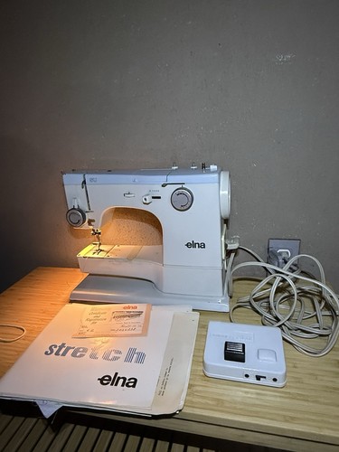 Read. Vintage Elna SU 62C 'SUPER' Sewing Machine with Pedal Accessories ...