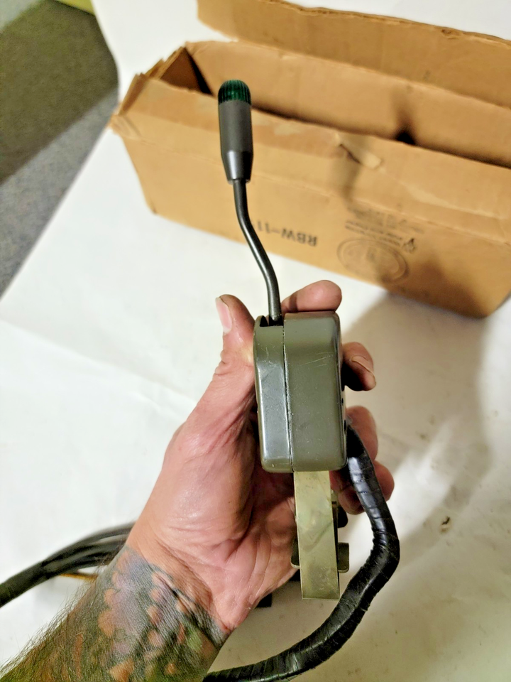 NOS Signal-Stat 600 Turn Signal Assembly M715 Jeep Dodge M37 M43 ...