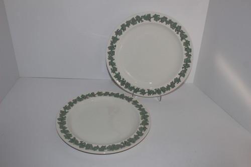 SET OF 2 WEDGWOOD CELADON GREEN ON CREAM QUEENSWARE 10" DINNER PLATES ...