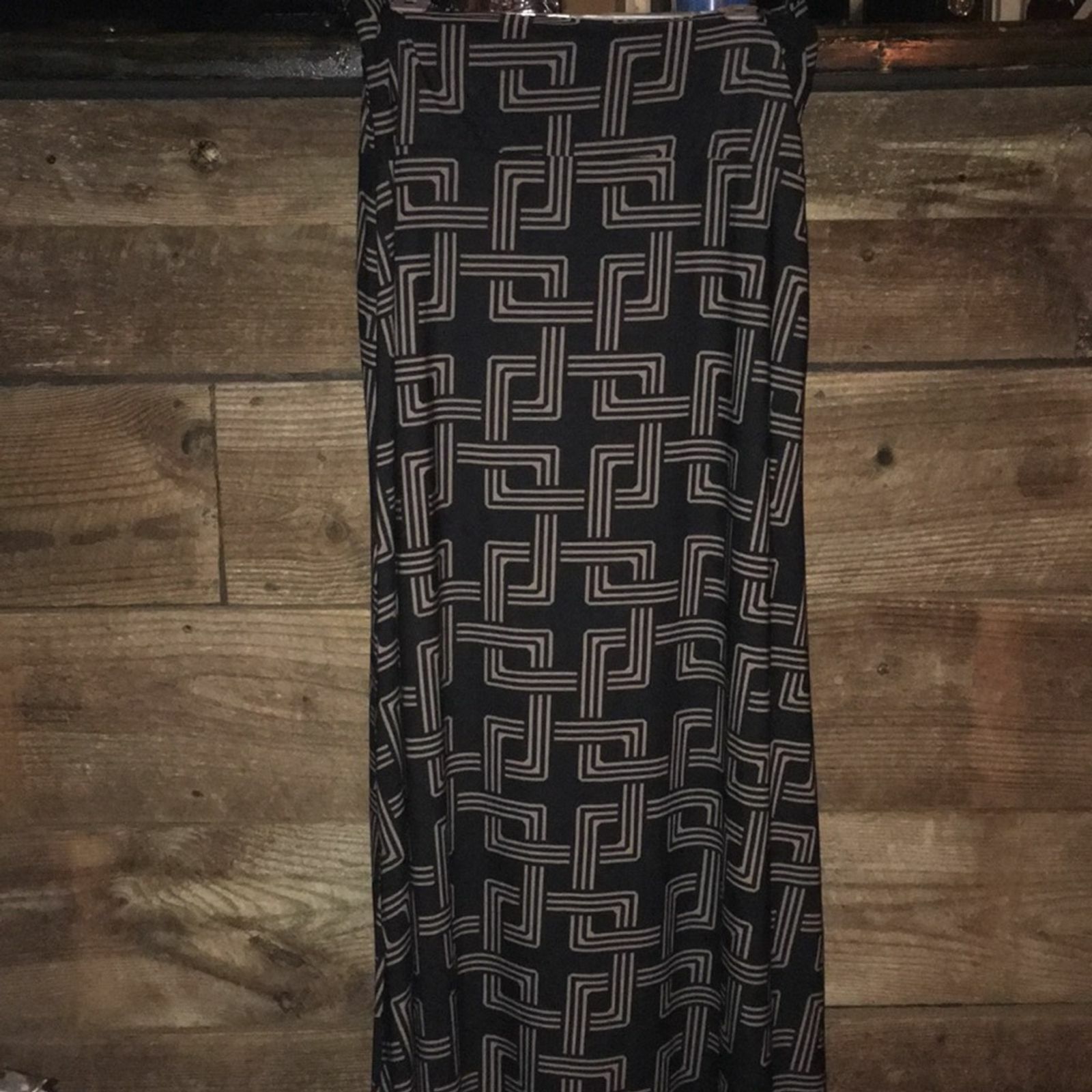 Chances R Maxi skirt geo pattern black/gold sz XL - Gem