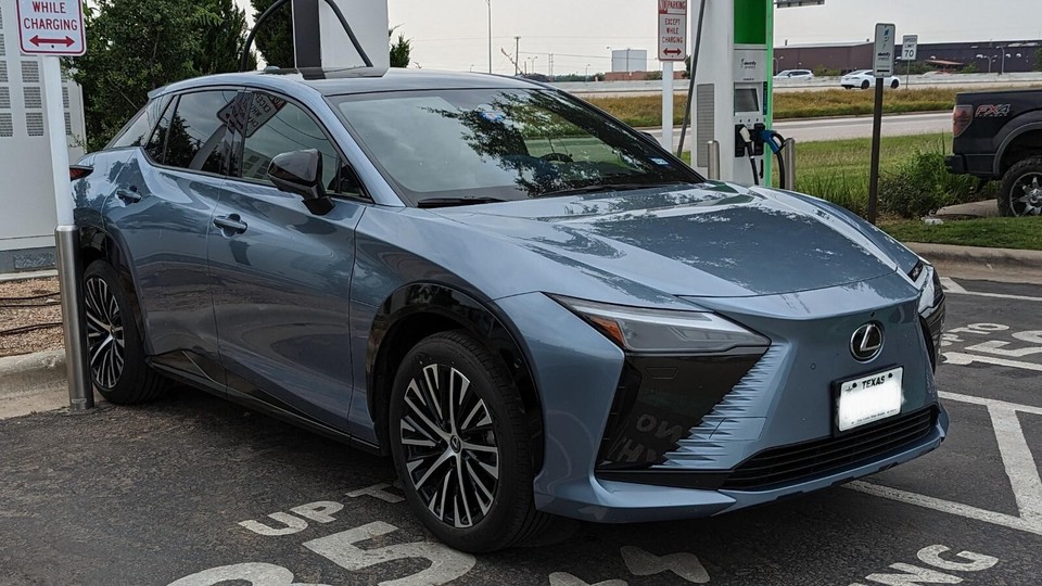 Brand New!!! Lexus RZ/NX/RX/TX OEM Plug-in EV 5-15 Charger Cable G9060 ...