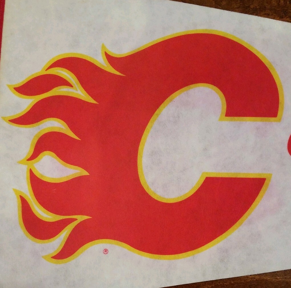 CALGARY FLAMES VINTAGE NHL HOCKEY TEAM 30 x 12 FELT PENNANT FLAG CANADA ...