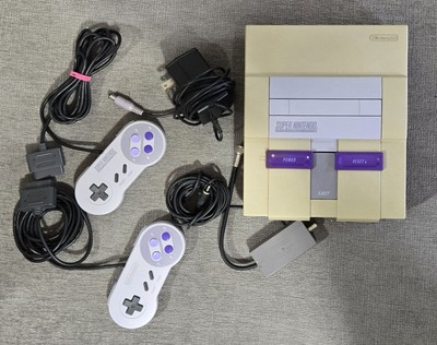 Nintendo SNS-001 Super Nintendo Console With 2 Remotes And All Plugs ...