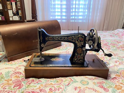 Sewing Machines - Singer Hand Crank Sewing Machine