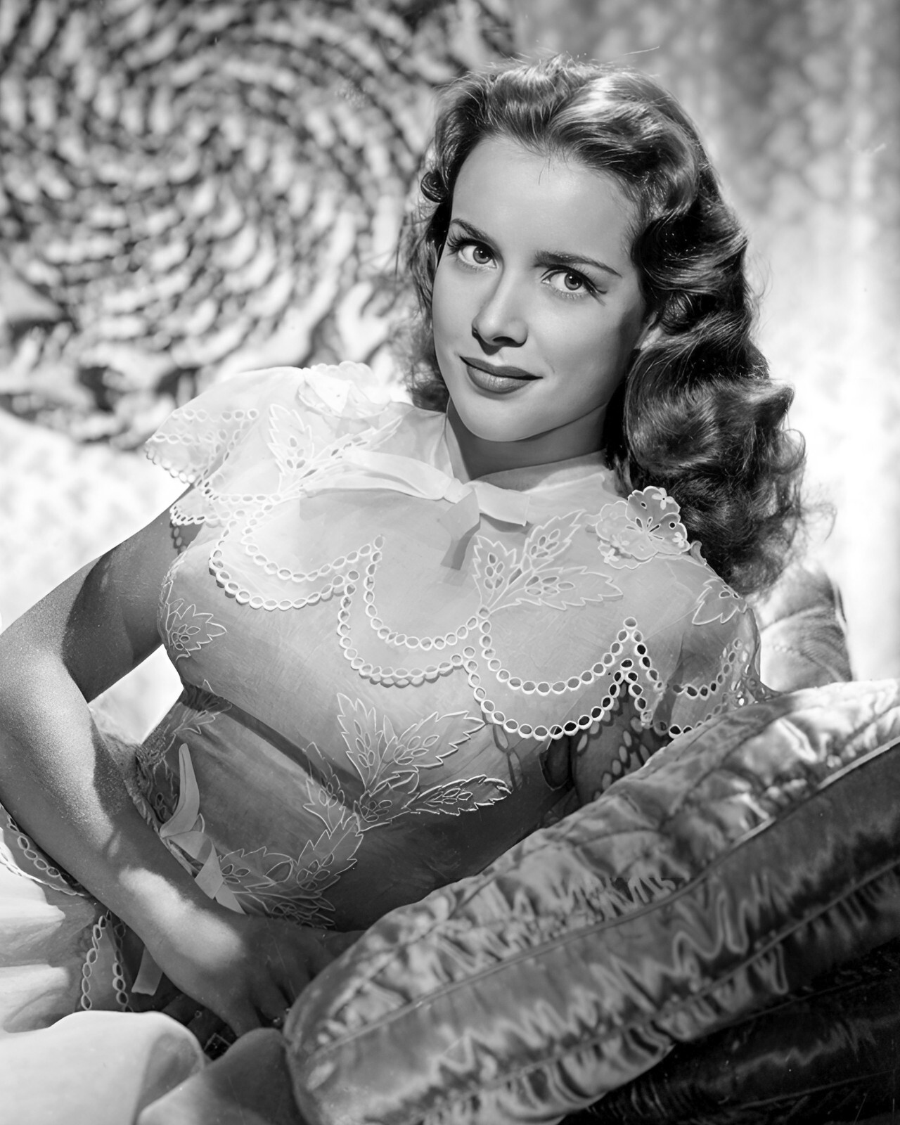 8x10 B&W photo of legendary actress Susan Peters. | eBay