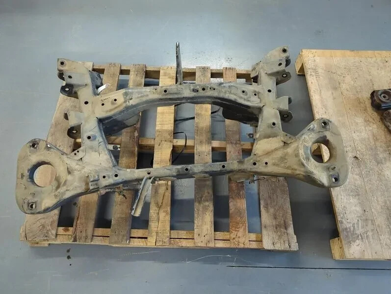 2005-2015 Nissan Armada 2005-2010 Infiniti QX56 Rear Engine Cradle ...