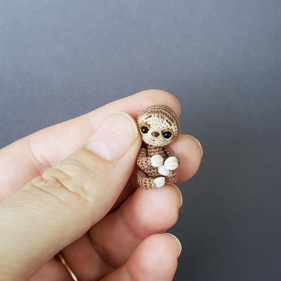Custom extremely micro Sloth. Dollhouse miniature decor. Doll pet ...