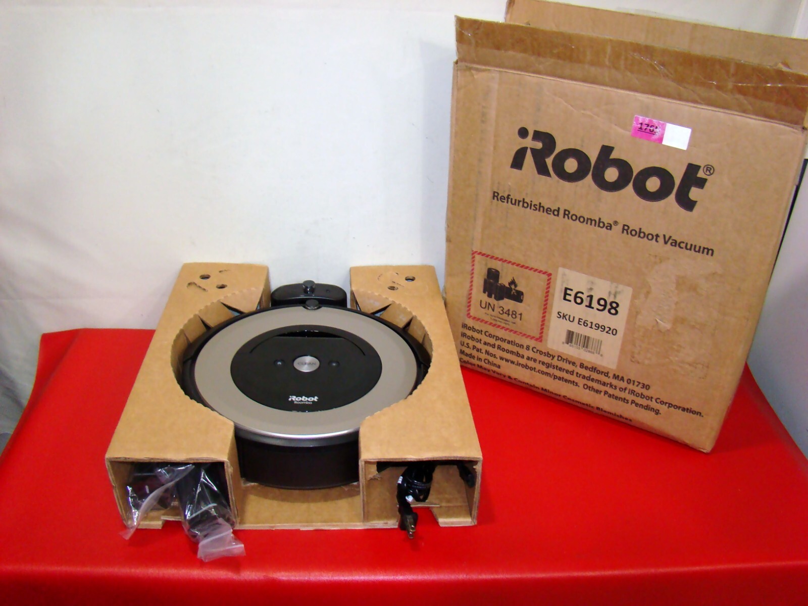 iRobot Roomba E6 (6199) Robot Vacuum Cleaner - Wi-Fi Connected Self ...