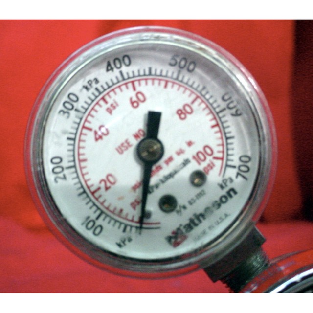 Matheson Model 3321 Lecture Bottle Regulator W/ CGA 170 Connection for ...