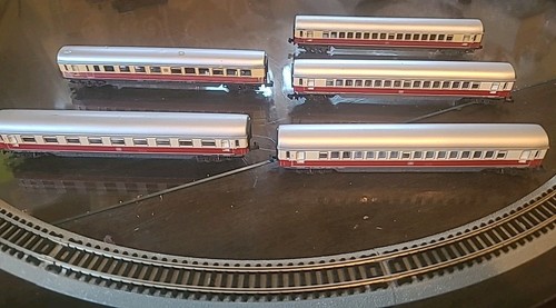 5 Minitrix N scale passenger cars, DB, Trans Europ Express, 3015, 3 x ...