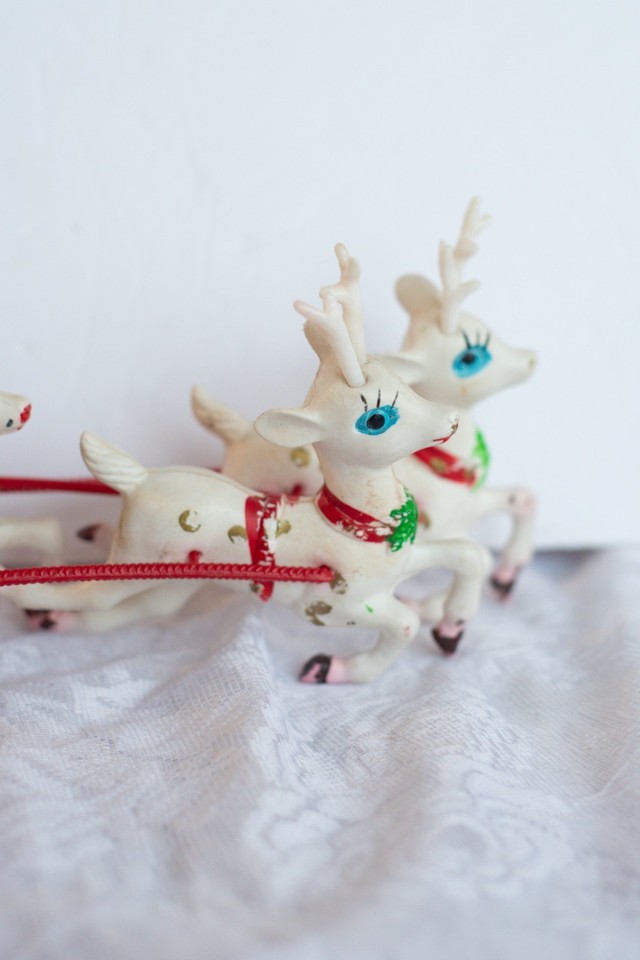 Vintage 1960s Plastic White Christmas Santa's Sleigh 4 REINDEER ...