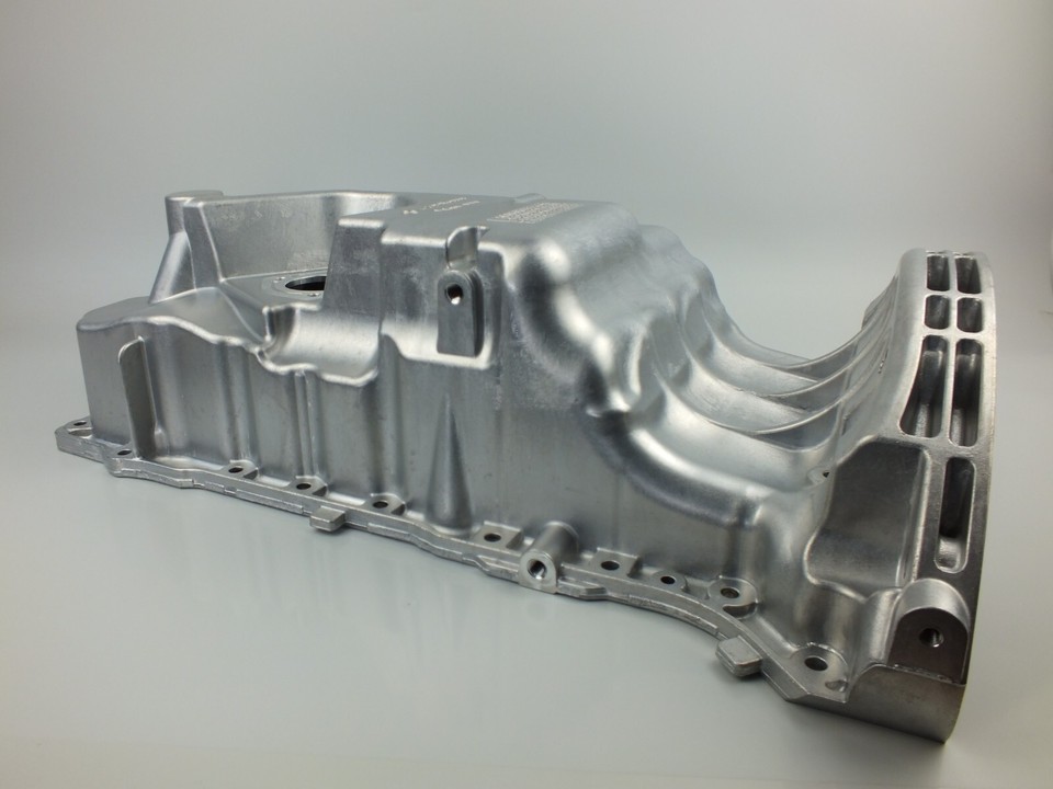 Mercedes Benz Gla X156 Moteur Carter Huile A2700107600 Neuf Véritable ...