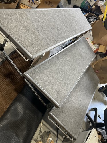 WENGER TOURMASTER 3 STEP CHOIR CHORAL RISER 6'X18" FOLDS & ROLLS ...