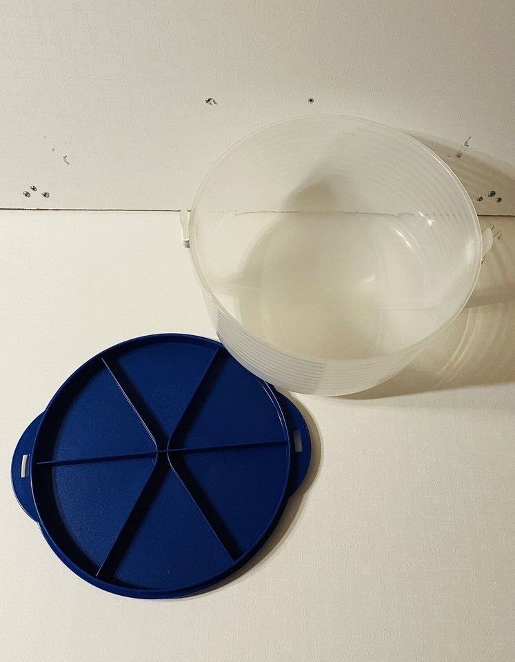 Tupperware Round Cake Taker Blue Clear Locking Lid 12 Inch 3062 3063 ...