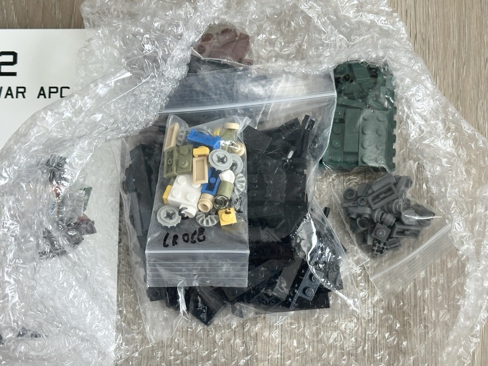 Brickmania BrickBattlefield - M113A2 U.S. Cold War APC - 1:45 Building ...