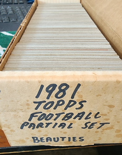 600 Card 1981 Topps Football Lot Start - Finish Your Set Semi Stars ...