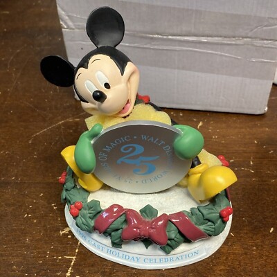 Walt Disney World 25 Years of Magic 1996 Cast Holiday Celebration ...