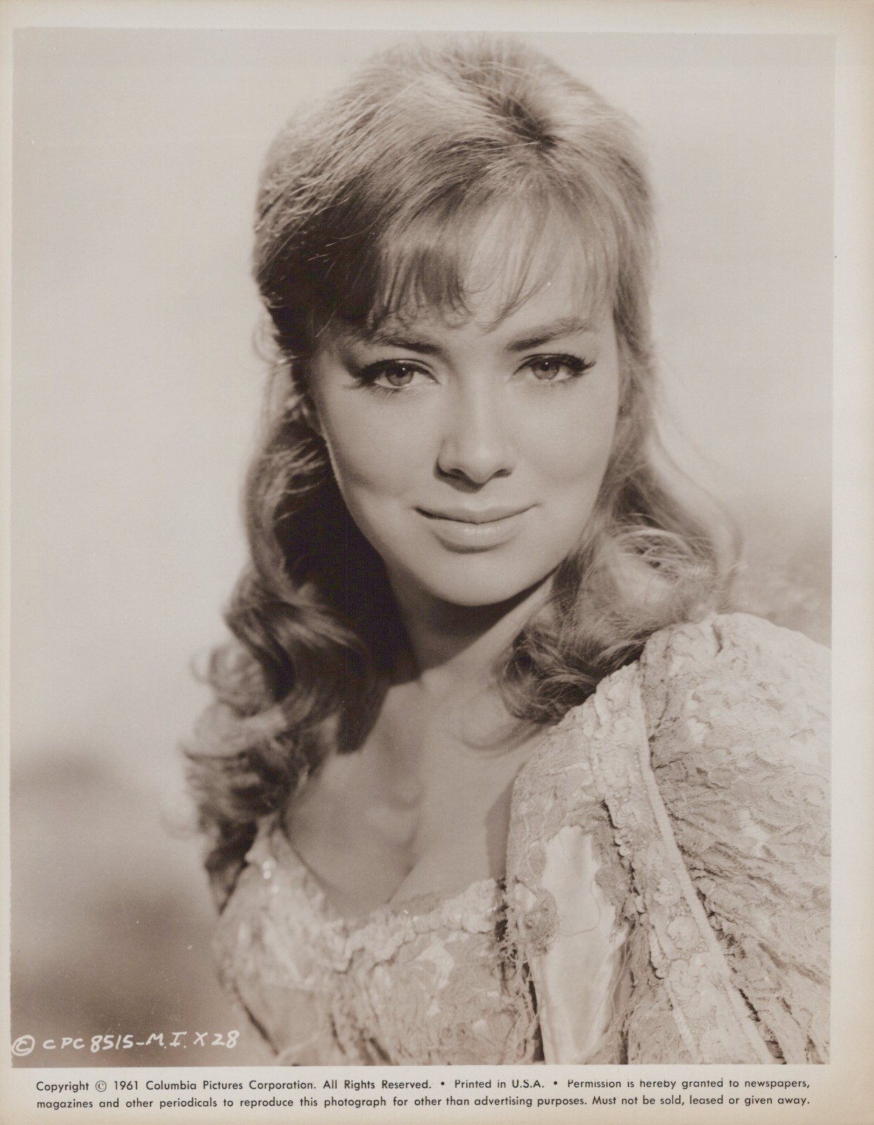 Beth Rogan (1961) 🎬 Hollywood beauty - Original Vintage Bombshell Photo ...