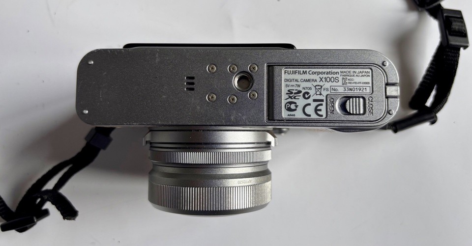 FUJIFILM X100S DIGITAL CAMERA (LIMITED EDITION) RARE | eBay UK