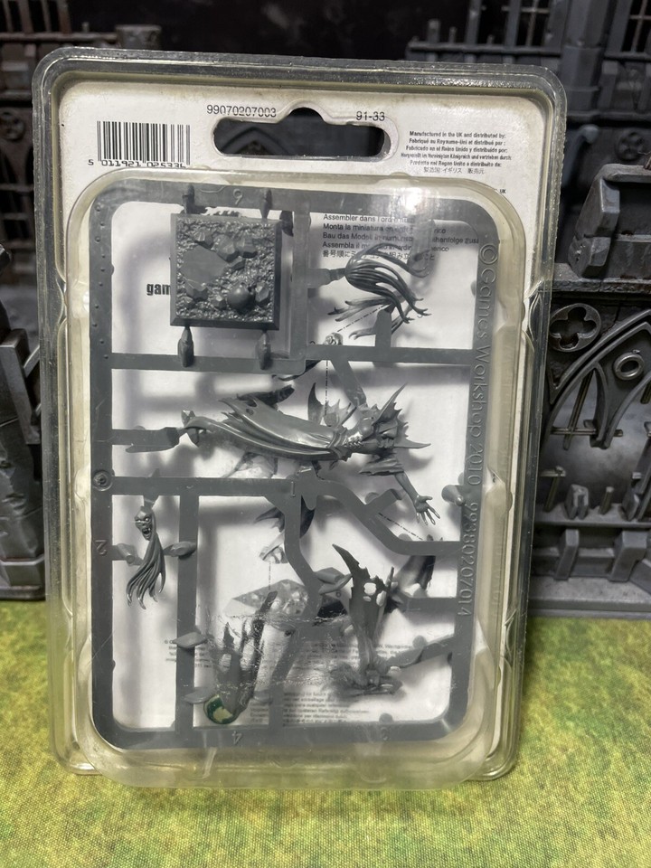 Warhammer Age of Sigmar: Nighthaunt - Tomb Banshee - Vampire Counts ...