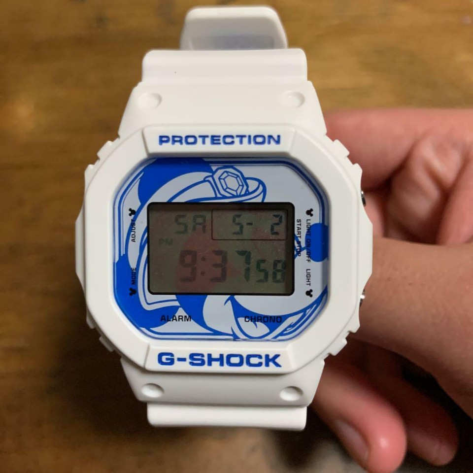 casio G-shock Tokyo Disney Sea 15th Anniversary DW-5600 Mickey white ...