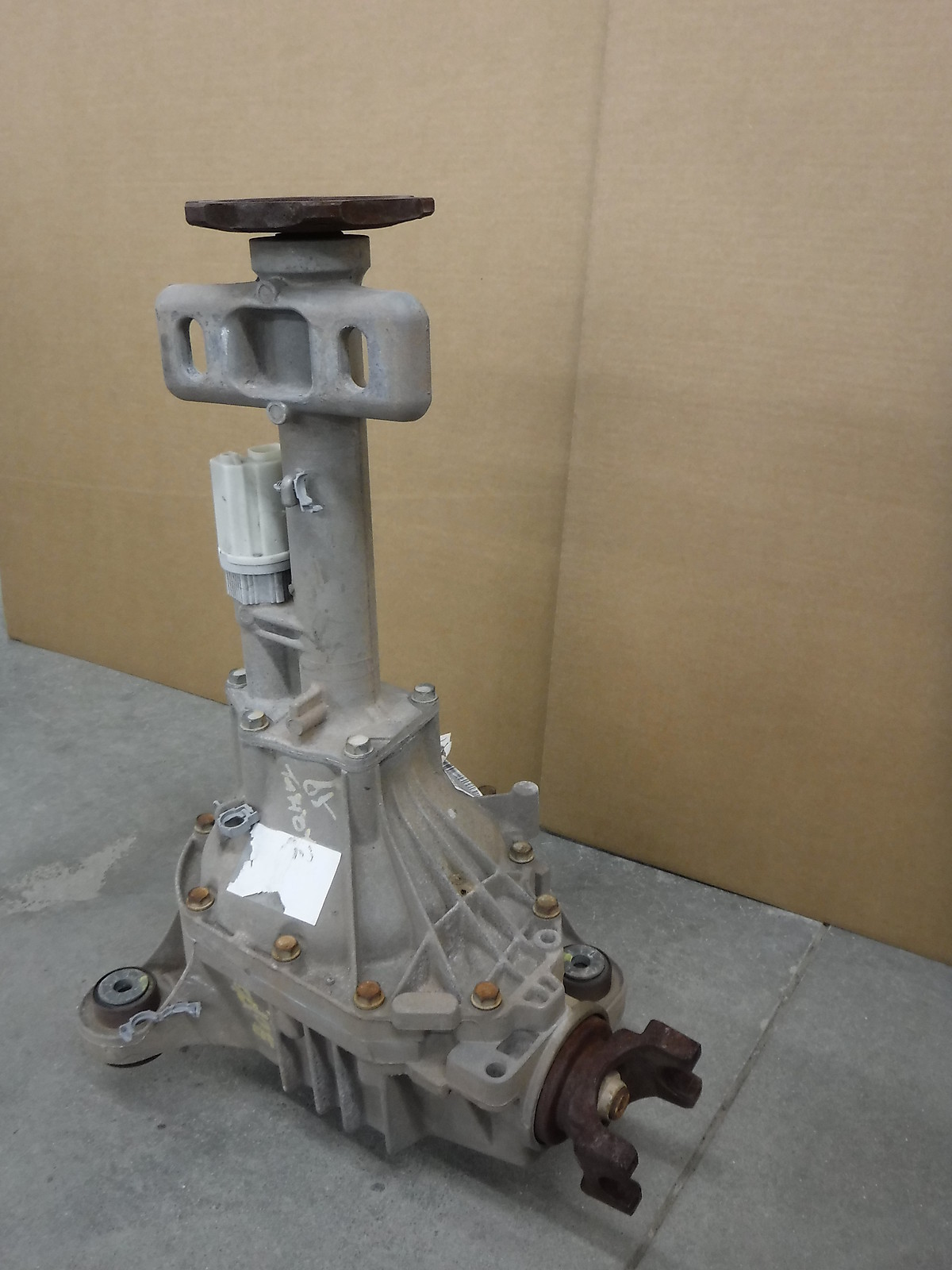GM 05' Chevy Tahoe Front Differential GMC Yukon Sierra Escalade ...
