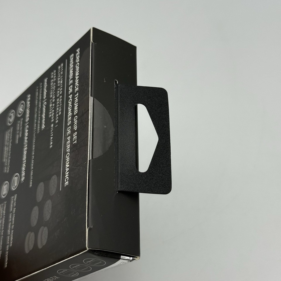 Metal Gear Solid Delta Geek Thumb Grips & Dog Tags Necklace Brand New ...