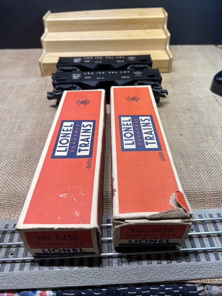 Lionel 6456 O Gauge Postwar Lehigh Valley LV 25000 Black 2-bay Jump Car ...