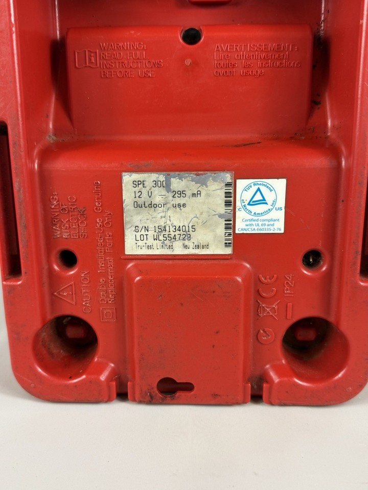 Speedrite 3000 Energizer 30 Mile Fence Charger AC/DC Powered 120 Acres ...